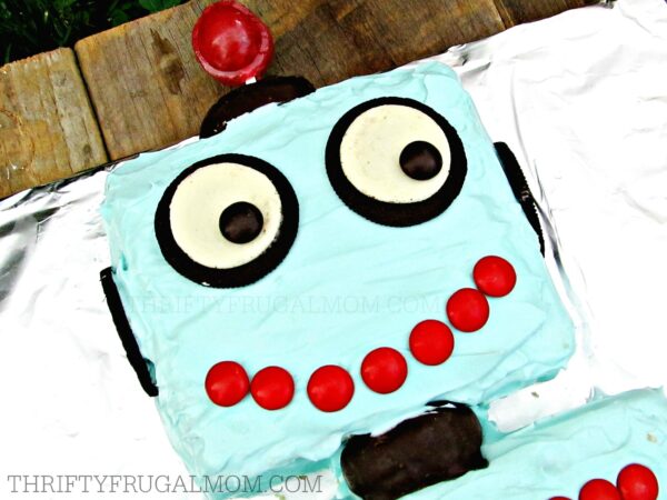 Super Easy Robot Birthday Cake - Thrifty Frugal Mom